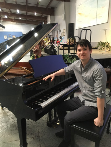 Ian's Music Studio | About Piano Instructor Ian Shanks